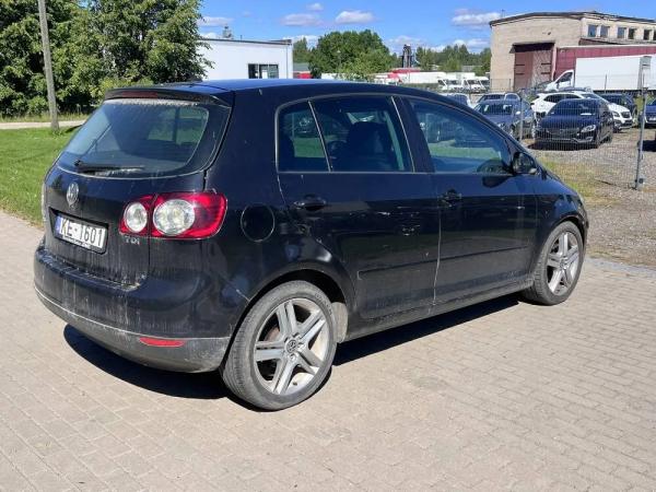 Volkswagen Golf Plus 2006 Rīga, ar dzinēja tilpumu 1.90 L un nobraukumu 589 tūkst. km par 750 €, foto 4 vietnē AUTOMOTO.COM.LV