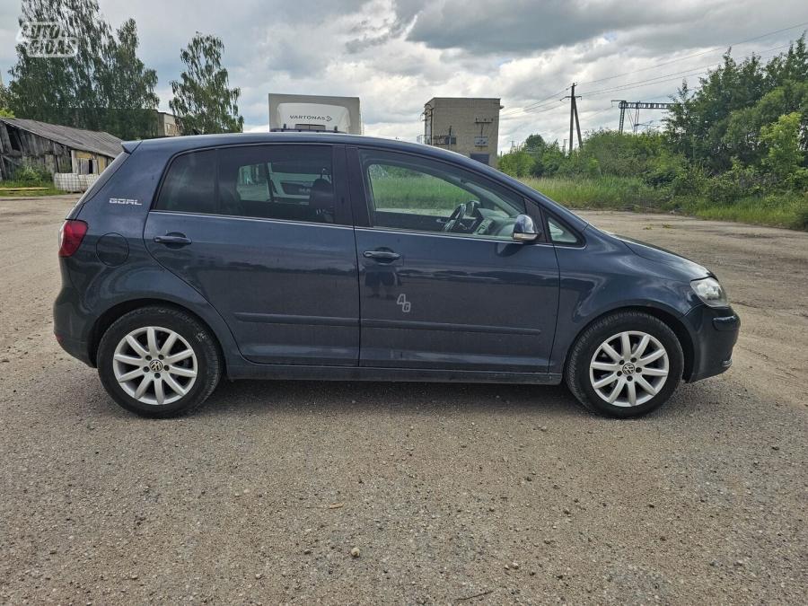 Volkswagen Golf Plus 2006 in Vilnius, with an engine capacity of 2.00 L and mileage of 314 thousand km for 2999 €, photo 5 on AUTOMOTO.COM.LV