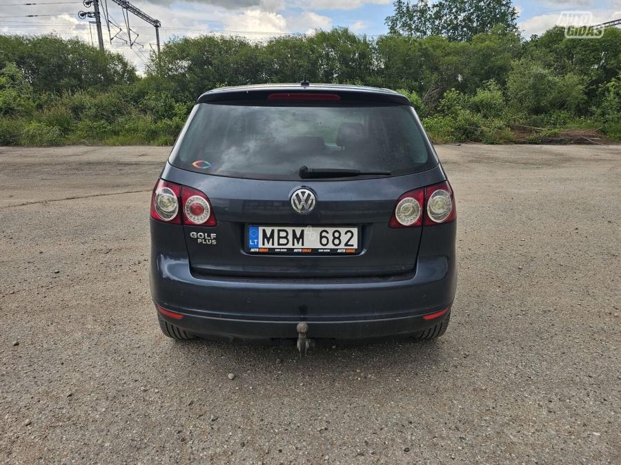 Volkswagen Golf Plus 2006 in Vilnius, with an engine capacity of 2.00 L and mileage of 314 thousand km for 2999 €, photo 7 on AUTOMOTO.COM.LV
