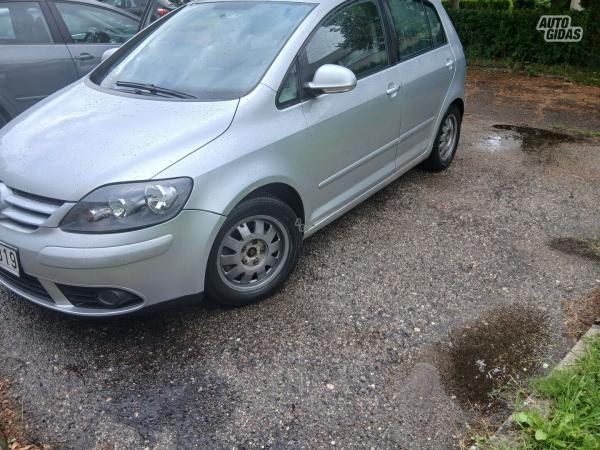 Volkswagen Golf Plus 2006 in Kaunas, with an engine capacity of 1.90 L and mileage of 340 thousand km for 1250 €, photo 1 on AUTOMOTO.COM.LV