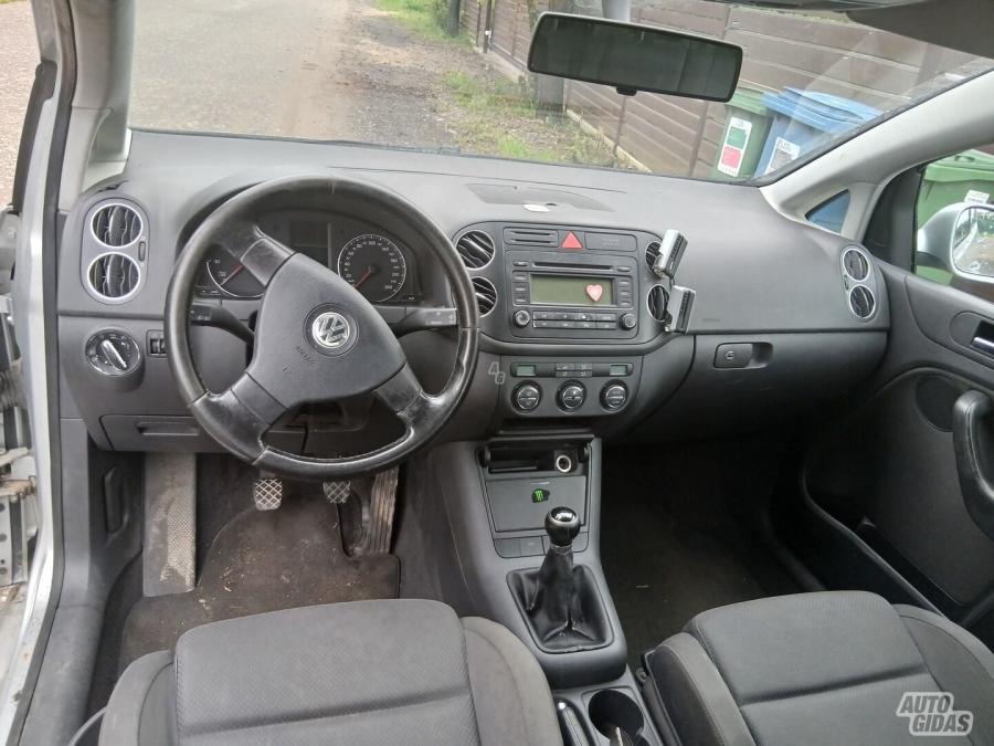 Volkswagen Golf Plus 2006 Kauņa, ar dzinēja tilpumu 1.90 L un nobraukumu 340 tūkst. km par 1250 €, foto 10 vietnē AUTOMOTO.COM.LV
