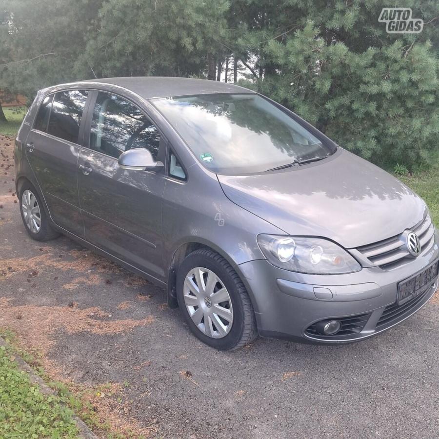 Volkswagen Golf Plus 2006 Marijampole, ar dzinēja tilpumu 1.90 L un nobraukumu 279 tūkst. km par 2450 €, foto 4 vietnē AUTOMOTO.COM.LV