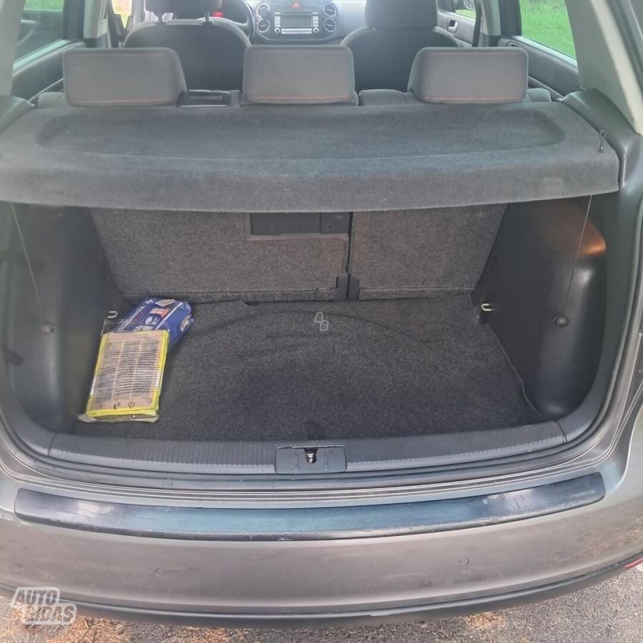 Volkswagen Golf Plus 2006 Marijampole, ar dzinēja tilpumu 1.90 L un nobraukumu 279 tūkst. km par 2450 €, foto 13 vietnē AUTOMOTO.COM.LV