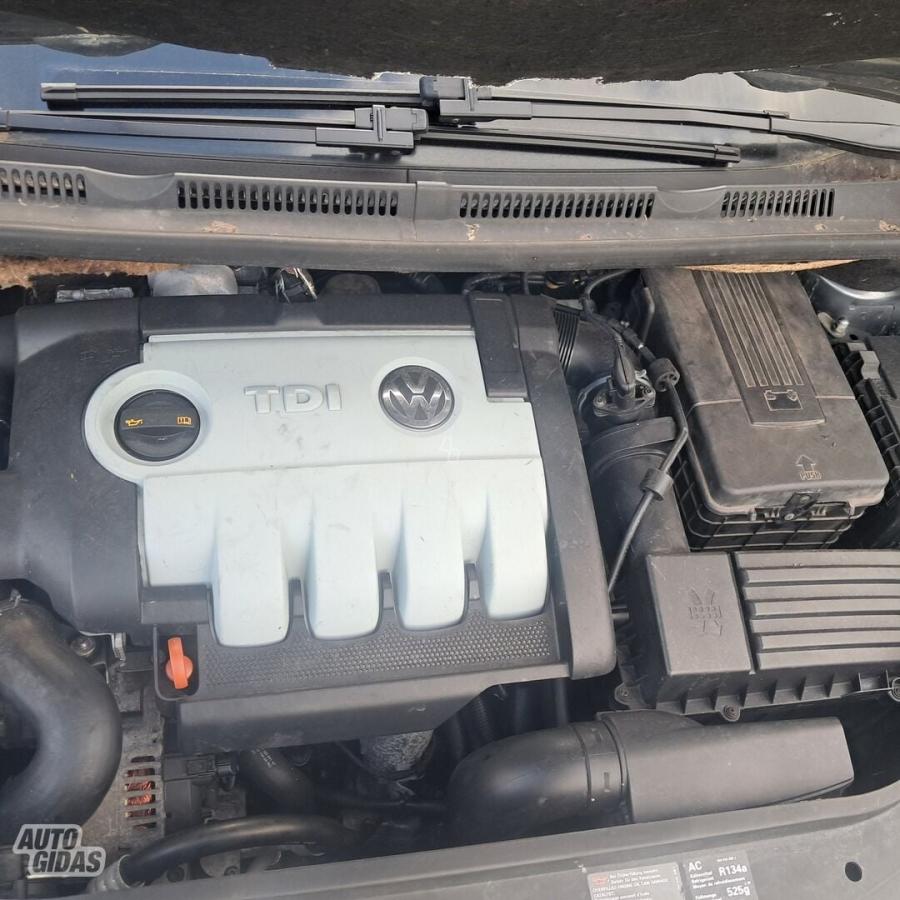 Volkswagen Golf Plus 2006 Marijampole, ar dzinēja tilpumu 1.90 L un nobraukumu 279 tūkst. km par 2450 €, foto 14 vietnē AUTOMOTO.COM.LV