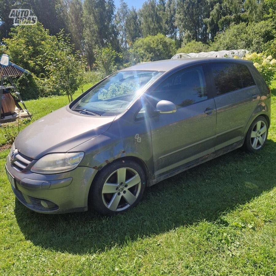 Volkswagen Golf Plus 2006 Viļņa, ar dzinēja tilpumu 2.00 L un nobraukumu 355 tūkst. km par 800 €, foto 3 vietnē AUTOMOTO.COM.LV