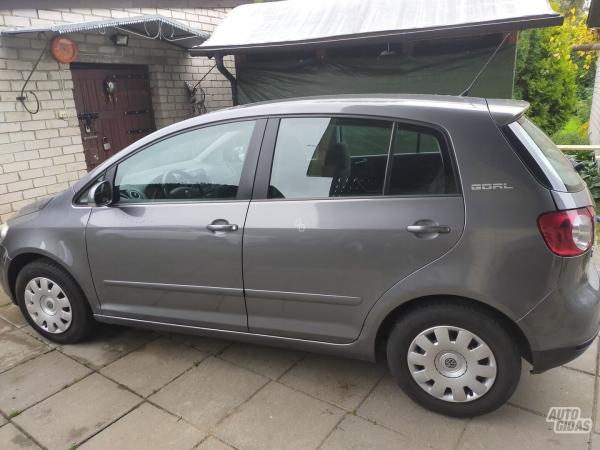 Volkswagen Golf Plus 2006 in Birzai, with an engine capacity of 1.60 L and mileage of 131 thousand km for 2499 €, photo 4 on AUTOMOTO.COM.LV