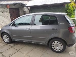 Volkswagen Golf Plus 2006 Biržai, ar dzinēja tilpumu 1.60 L un nobraukumu 131 tūkst. km par 2499 €, foto 4 vietnē AUTOMOTO.COM.LV