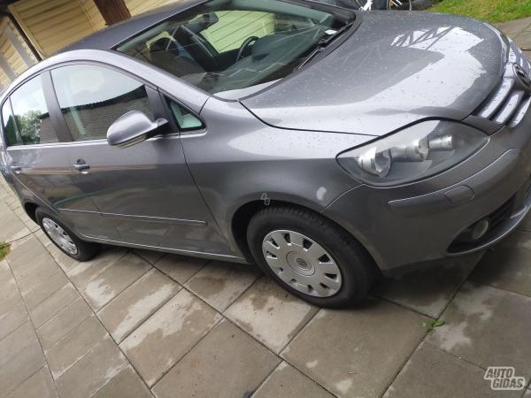 Volkswagen Golf Plus 2006 in Birzai, with an engine capacity of 1.60 L and mileage of 131 thousand km for 2499 €, photo 5 on AUTOMOTO.COM.LV