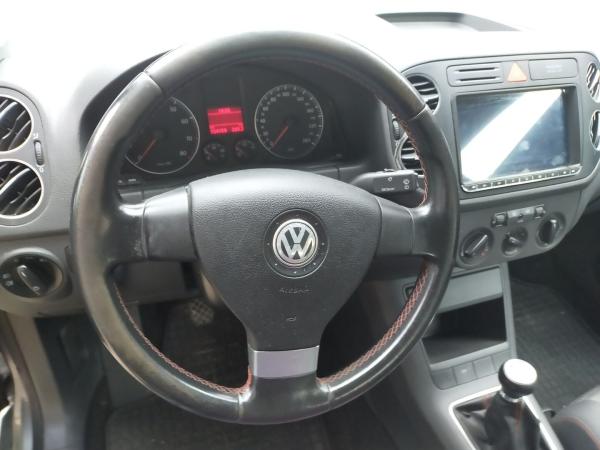 Volkswagen Golf Plus 2006 in Birzai, with an engine capacity of 1.60 L and mileage of 131 thousand km for 2499 €, photo 7 on AUTOMOTO.COM.LV