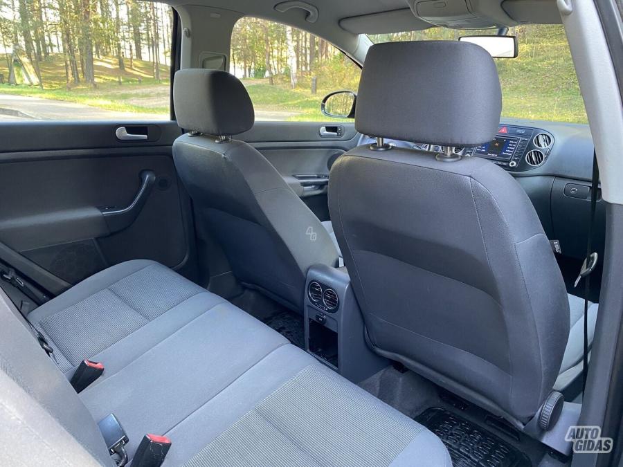 Volkswagen Golf Plus 2006 Ignalina, ar dzinēja tilpumu 1.90 L un nobraukumu 280 tūkst. km par 1750 €, foto 11 vietnē AUTOMOTO.COM.LV