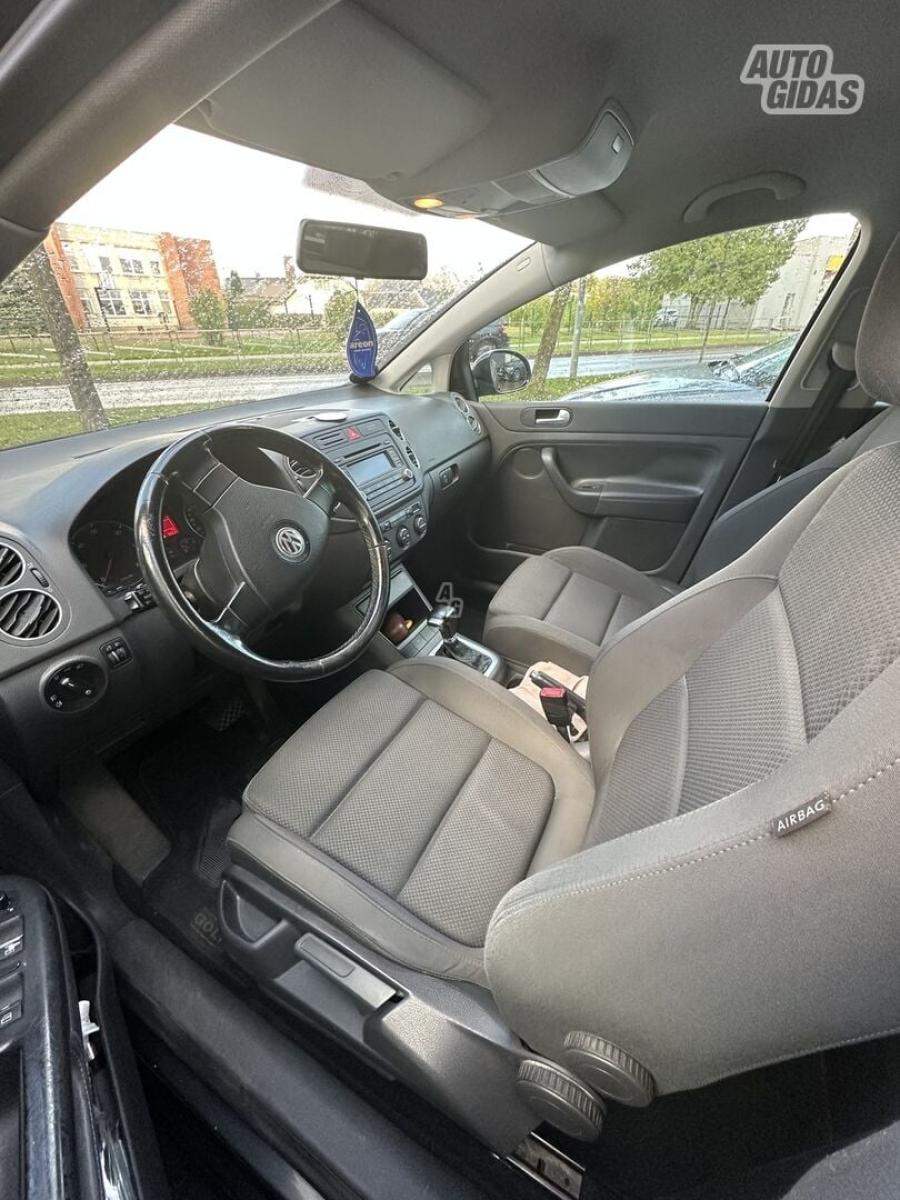 Volkswagen Golf Plus 2006 in Mazeikiai, with an engine capacity of 2.00 L and mileage of 253 thousand km for 1800 €, photo 5 on AUTOMOTO.COM.LV