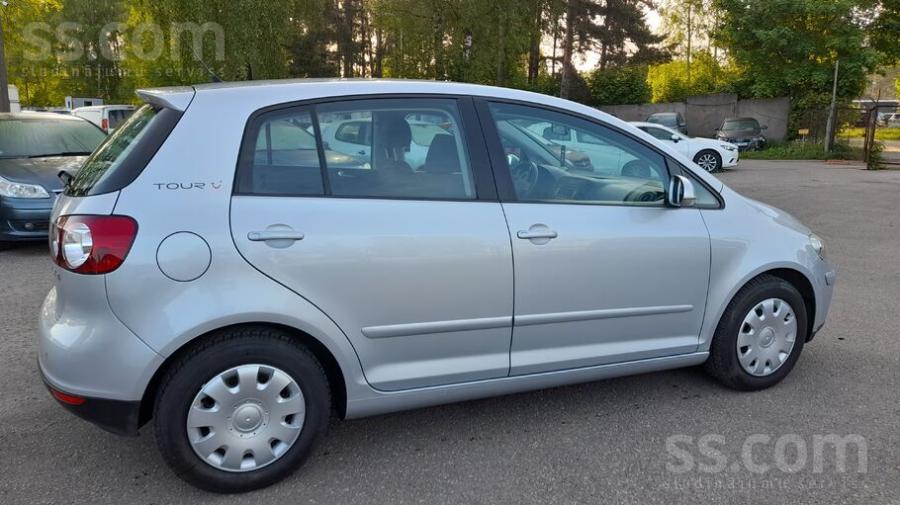Volkswagen Golf Plus 2007 in Riga, with an engine capacity of 1.60 L and mileage of 232 thousand km for 4999 €, photo 13 on AUTOMOTO.COM.LV
