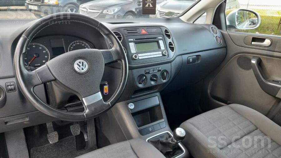 Volkswagen Golf Plus 2007 in Riga, with an engine capacity of 1.60 L and mileage of 232 thousand km for 4999 €, photo 19 on AUTOMOTO.COM.LV