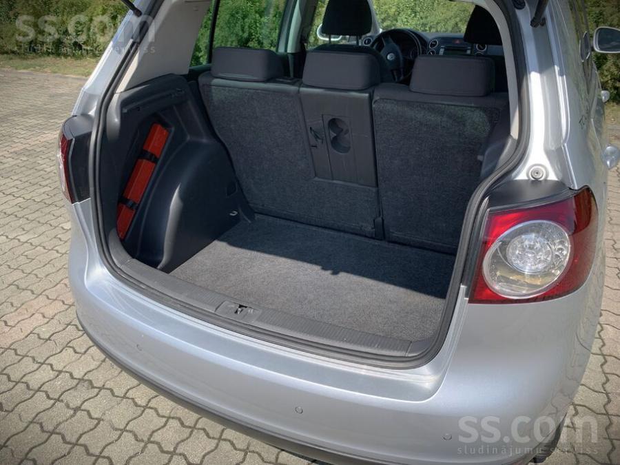 Volkswagen Golf Plus 2007 in Jelgava, with an engine capacity of 1.90 L and mileage of 290 thousand km for 6990 €, photo 11 on AUTOMOTO.COM.LV