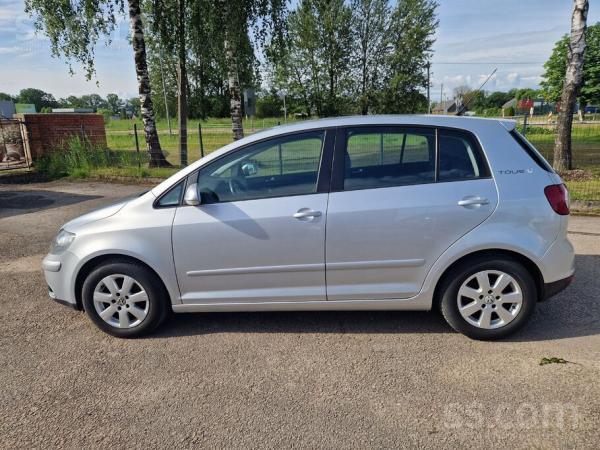 Volkswagen Golf Plus 2007 in Jekabpils, with an engine capacity of 1.90 L and mileage of 211 thousand km for 3900 €, photo 4 on AUTOMOTO.COM.LV