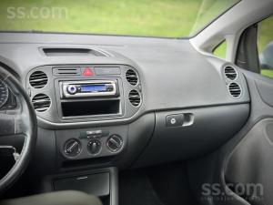 Volkswagen Golf Plus 2007 in Riga, with an engine capacity of 1.90 L and mileage of 220 thousand km for 3990 €, photo 12 on AUTOMOTO.COM.LV