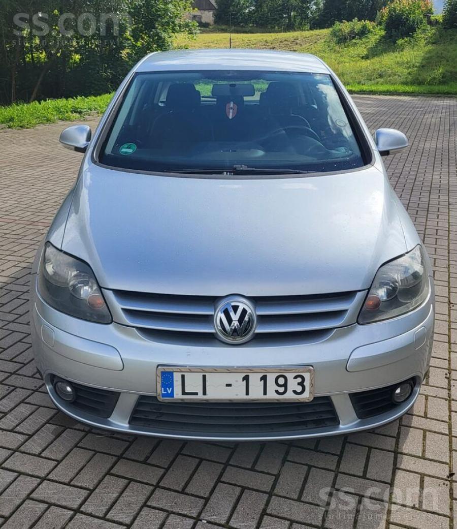 Volkswagen Golf Plus 2007 Rīga, ar dzinēja tilpumu 1.90 L un nobraukumu 246 tūkst. km par 3300 €, foto 5 vietnē AUTOMOTO.COM.LV