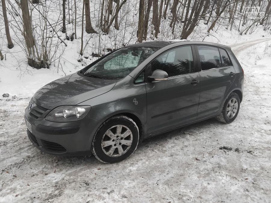 Volkswagen Golf Plus 2007 in Kaunas, with an engine capacity of 2.00 L and mileage of 285 thousand km for 3000 €, photo 1 on AUTOMOTO.COM.LV
