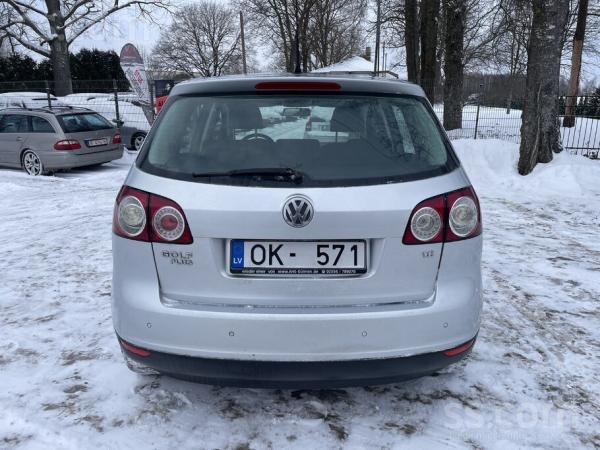 Volkswagen Golf Plus 2007 in Riga, with an engine capacity of 1.60 L and mileage of 168 thousand km for 3390 €, photo 4 on AUTOMOTO.COM.LV