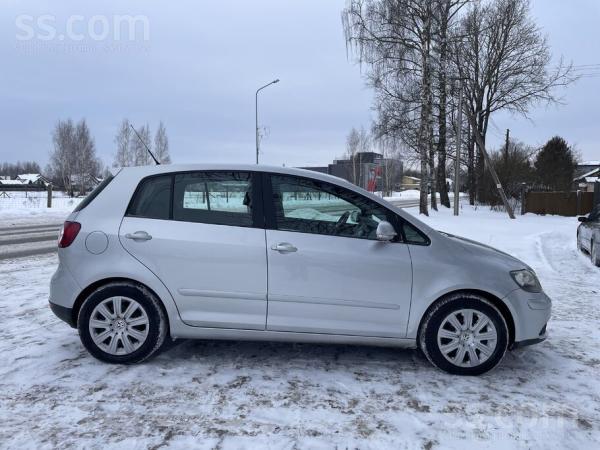 Volkswagen Golf Plus 2007 in Riga, with an engine capacity of 1.60 L and mileage of 168 thousand km for 3390 €, photo 6 on AUTOMOTO.COM.LV