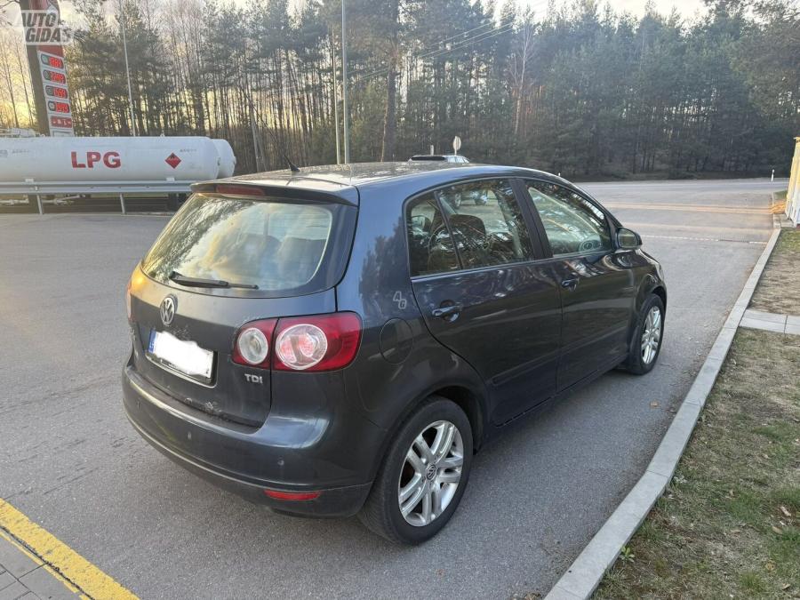 Volkswagen Golf Plus 2007 in Vilnius, with an engine capacity of 1.90 L and mileage of 285 thousand km for 950 €, photo 5 on AUTOMOTO.COM.LV