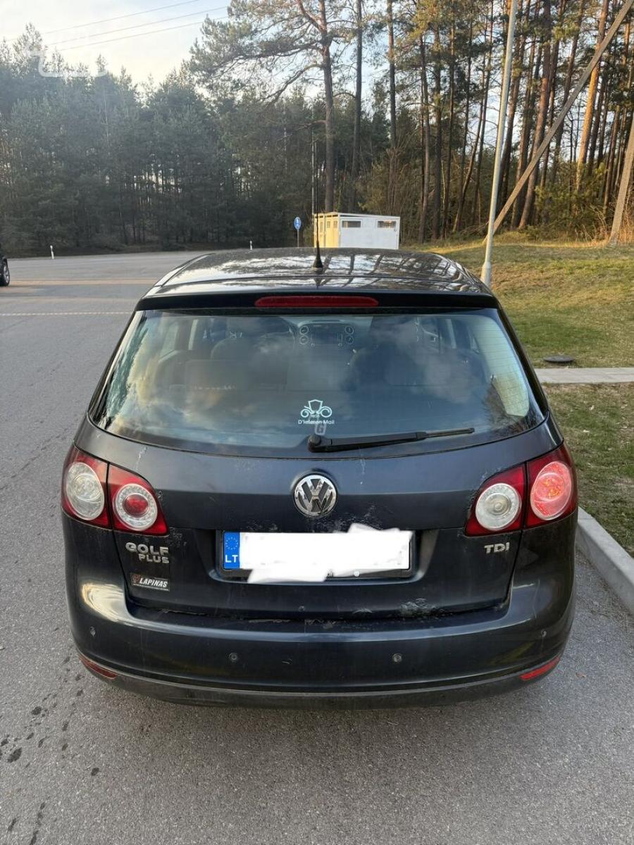 Volkswagen Golf Plus 2007 in Vilnius, with an engine capacity of 1.90 L and mileage of 285 thousand km for 950 €, photo 6 on AUTOMOTO.COM.LV