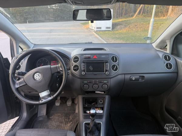 Volkswagen Golf Plus 2007 in Vilnius, with an engine capacity of 1.90 L and mileage of 285 thousand km for 950 €, photo 6 on AUTOMOTO.COM.LV