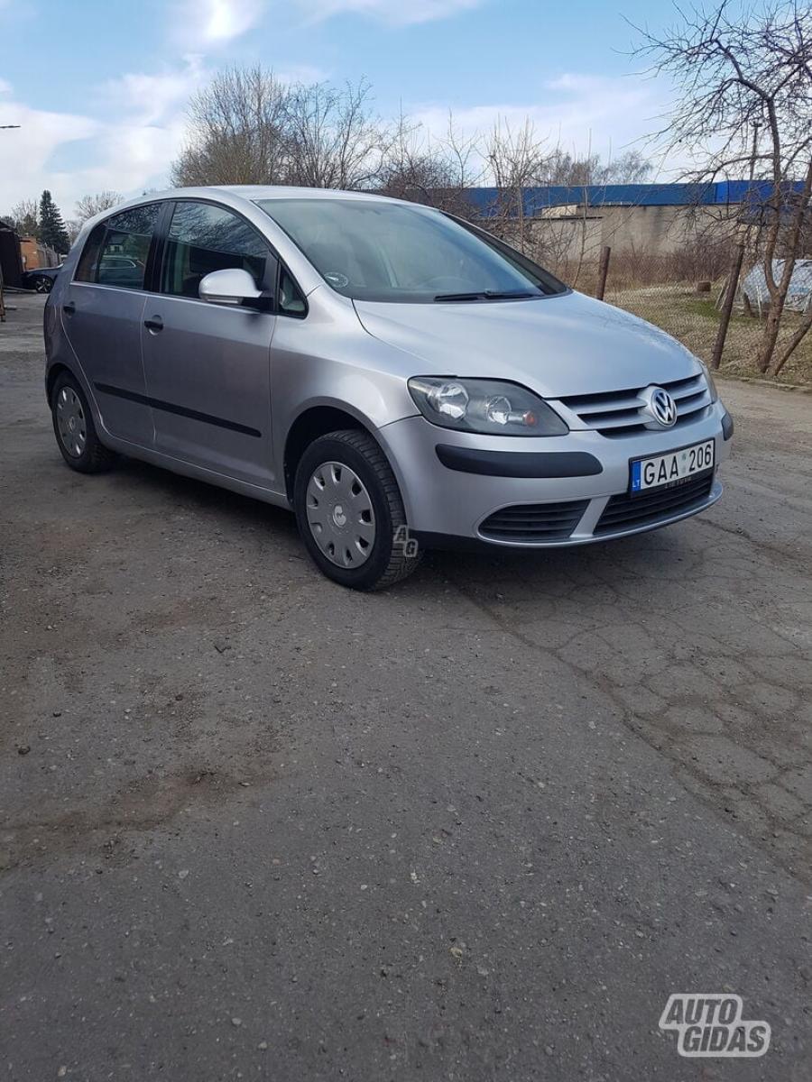 Volkswagen Golf Plus 2007 Viļņa, ar dzinēja tilpumu 1.90 L un nobraukumu 230 tūkst. km par 1800 €, foto 5 vietnē AUTOMOTO.COM.LV