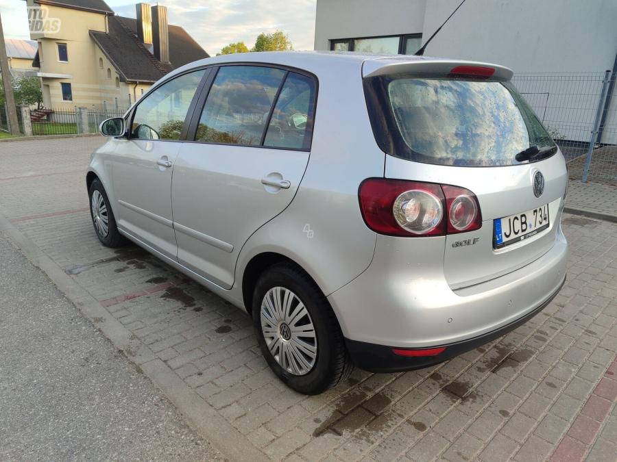 Volkswagen Golf Plus 2007 in Ukmerge, with an engine capacity of 1.90 L and mileage of 194 thousand km for 2200 €, photo 5 on AUTOMOTO.COM.LV