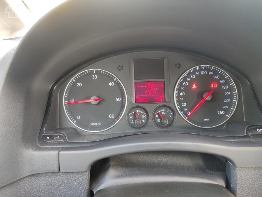 Volkswagen Golf Plus 2007 in Ukmerge, with an engine capacity of 1.90 L and mileage of 194 thousand km for 2200 €, photo 10 on AUTOMOTO.COM.LV