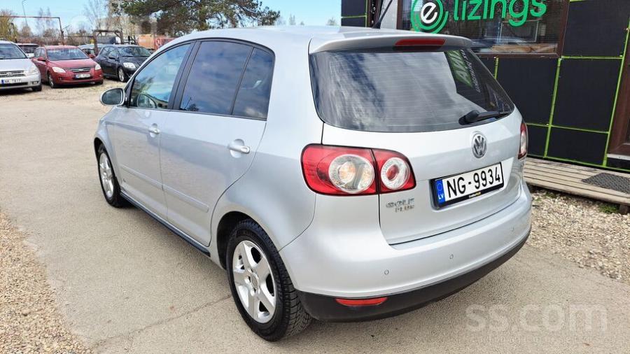 Volkswagen Golf Plus 2007 in Riga, with an engine capacity of 1.40 L and mileage of 203 thousand km for 1900 €, photo 5 on AUTOMOTO.COM.LV