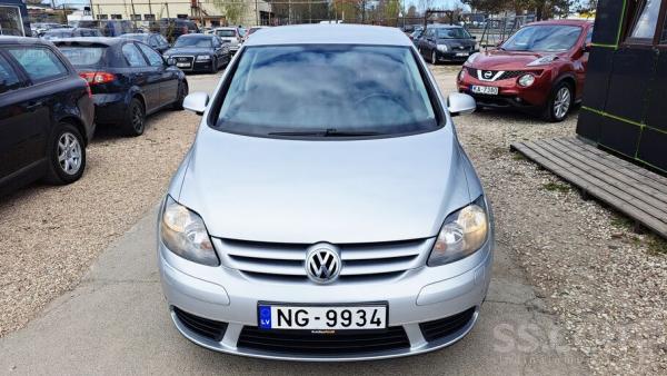 Volkswagen Golf Plus 2007 in Riga, with an engine capacity of 1.40 L and mileage of 203 thousand km for 1900 €, photo 5 on AUTOMOTO.COM.LV