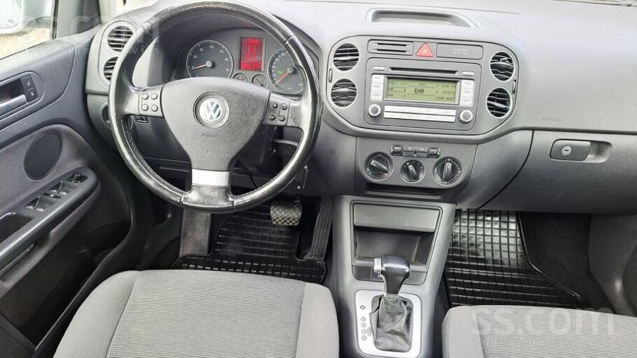 Volkswagen Golf Plus 2007 in Riga, with an engine capacity of 1.40 L and mileage of 203 thousand km for 1900 €, photo 10 on AUTOMOTO.COM.LV