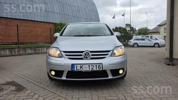 Volkswagen Golf Plus 2007 in Jelgava, with an engine capacity of 1.90 L and mileage of 304 thousand km for 1750 €, photo 5 on AUTOMOTO.COM.LV