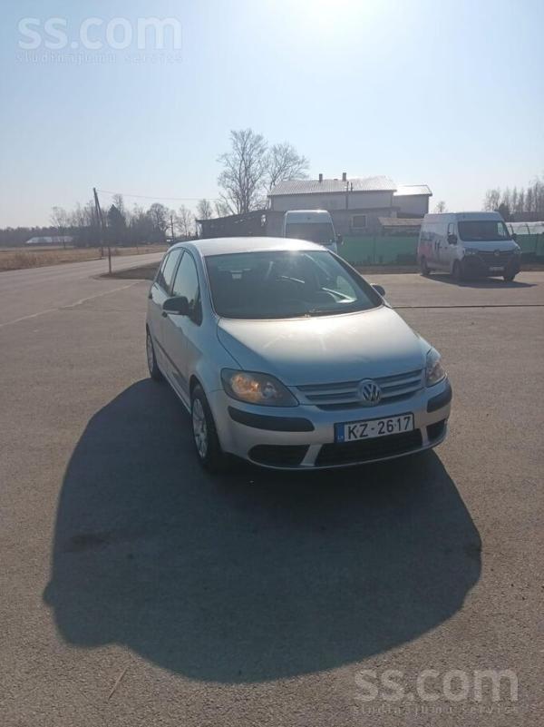 Volkswagen Golf Plus 2007 Rīga, ar dzinēja tilpumu 1.90 L un nobraukumu 383 tūkst. km par 1300 €, foto 2 vietnē AUTOMOTO.COM.LV