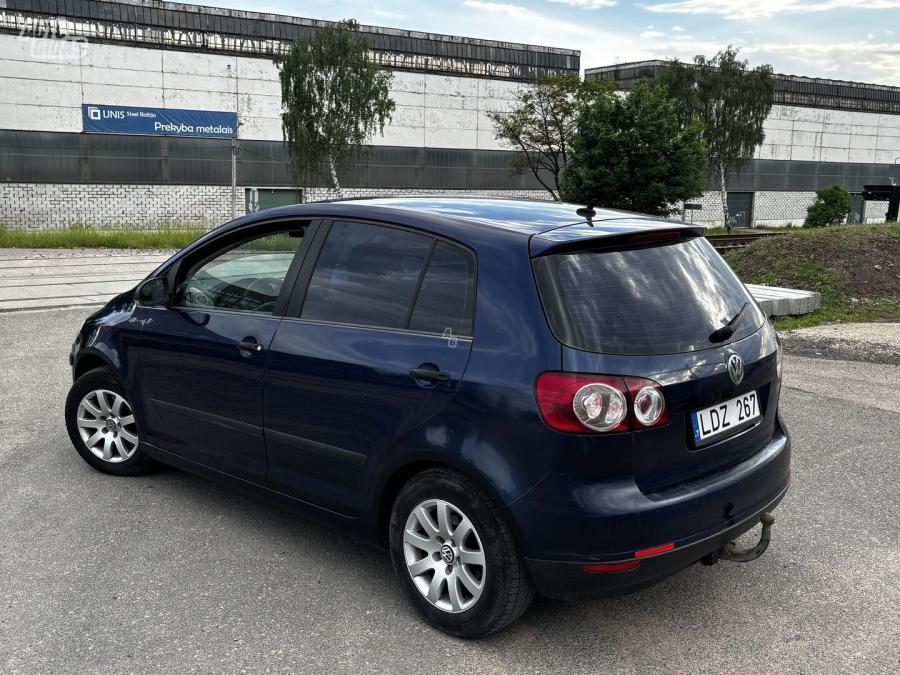Volkswagen Golf Plus 2007 in Vilnius, with an engine capacity of 2.00 L and mileage of 423 thousand km for 1650 €, photo 4 on AUTOMOTO.COM.LV