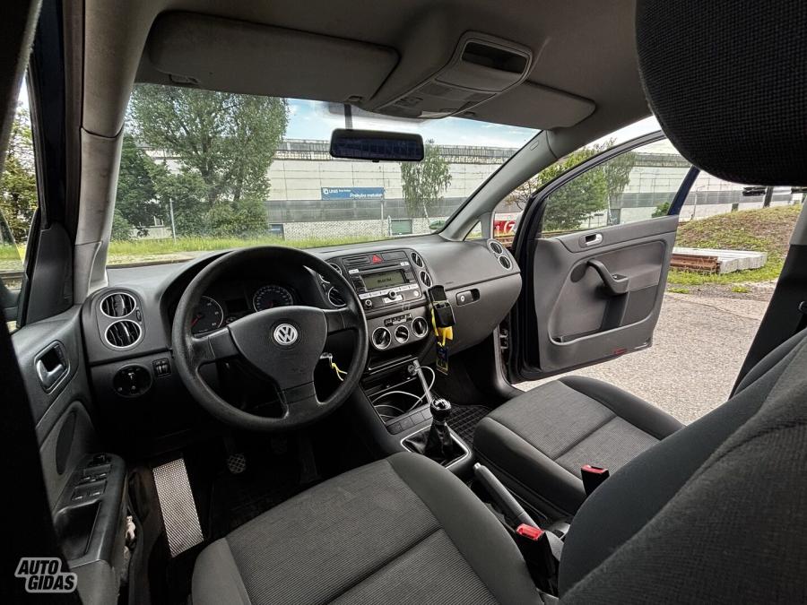 Volkswagen Golf Plus 2007 in Vilnius, with an engine capacity of 2.00 L and mileage of 423 thousand km for 1650 €, photo 7 on AUTOMOTO.COM.LV