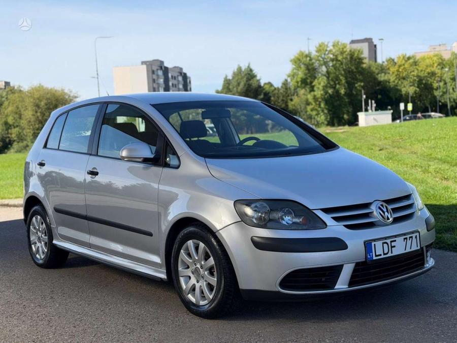 Volkswagen Golf Plus 2007 in Kaunas, with an engine capacity of 1.90 L and mileage of 260 thousand km for 3000 €, photo 3 on AUTOMOTO.COM.LV