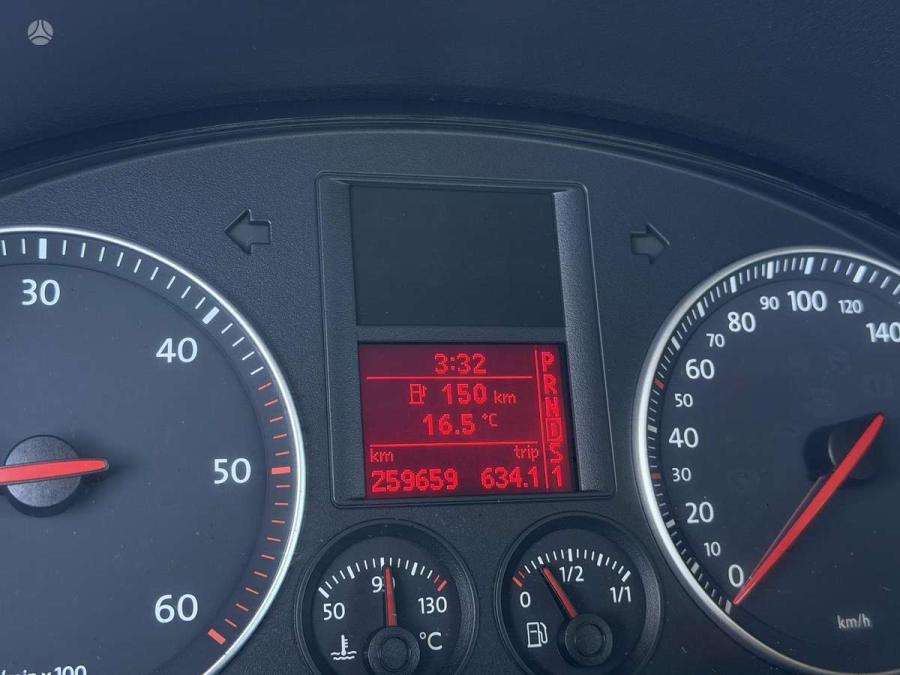 Volkswagen Golf Plus 2007 in Kaunas, with an engine capacity of 1.90 L and mileage of 260 thousand km for 3000 €, photo 16 on AUTOMOTO.COM.LV