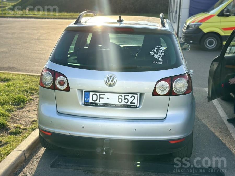 Volkswagen Golf Plus 2008 in Daugavpils, with an engine capacity of 2.00 L and mileage of 221 thousand km for 3850 €, photo 5 on AUTOMOTO.COM.LV