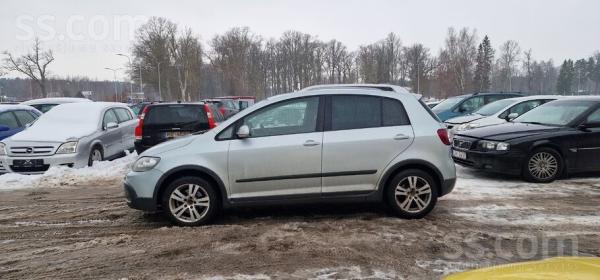 Volkswagen Golf Plus 2008 Valmiera, ar dzinēja tilpumu 2.00 L un nobraukumu 0 tūkst. km par 2500 €, foto 5 vietnē AUTOMOTO.COM.LV