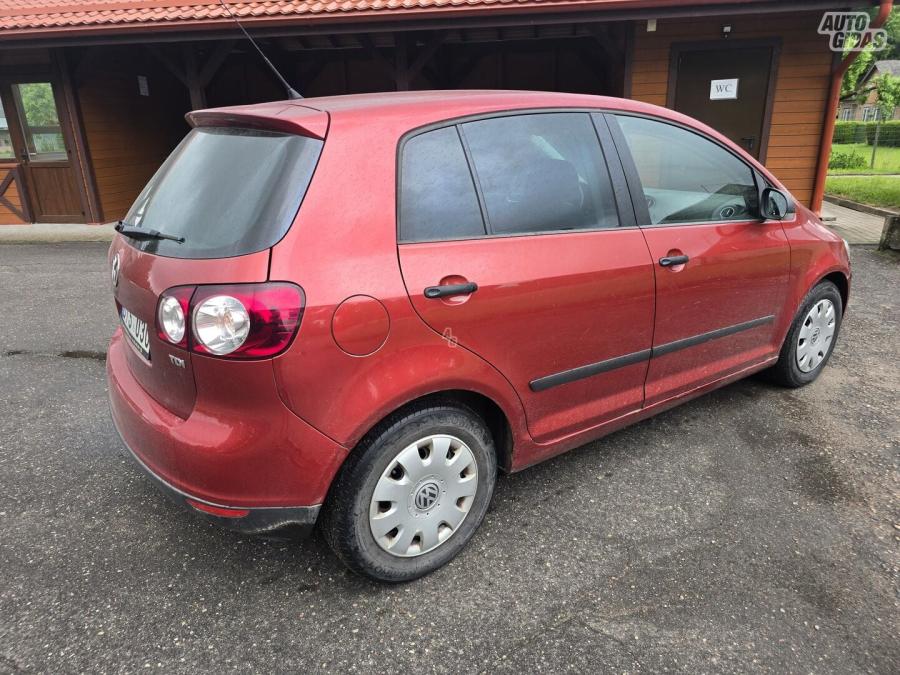 Volkswagen Golf Plus 2008 in Jurbarkas, with an engine capacity of 1.90 L and mileage of 260 thousand km for 1350 €, photo 4 on AUTOMOTO.COM.LV