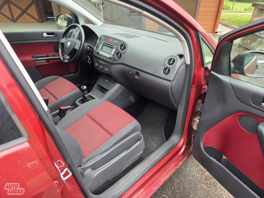 Volkswagen Golf Plus 2008 in Jurbarkas, with an engine capacity of 1.90 L and mileage of 260 thousand km for 1350 €, photo 6 on AUTOMOTO.COM.LV