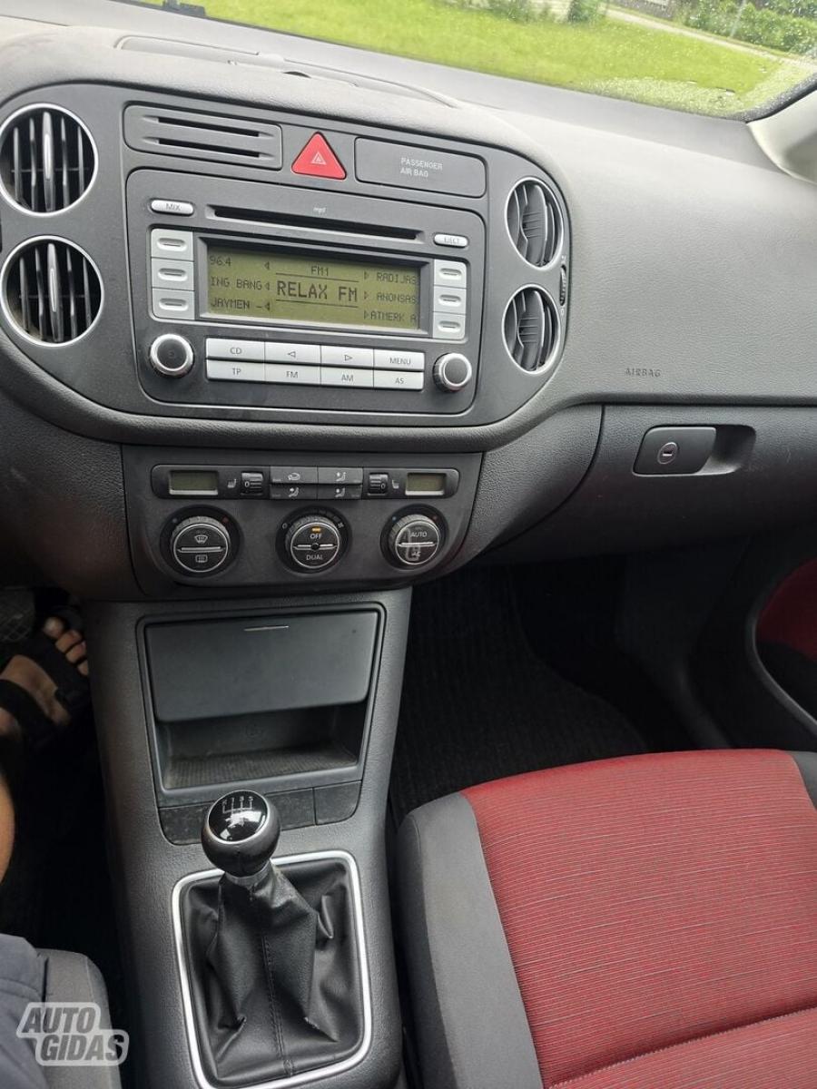Volkswagen Golf Plus 2008 in Jurbarkas, with an engine capacity of 1.90 L and mileage of 260 thousand km for 1350 €, photo 9 on AUTOMOTO.COM.LV