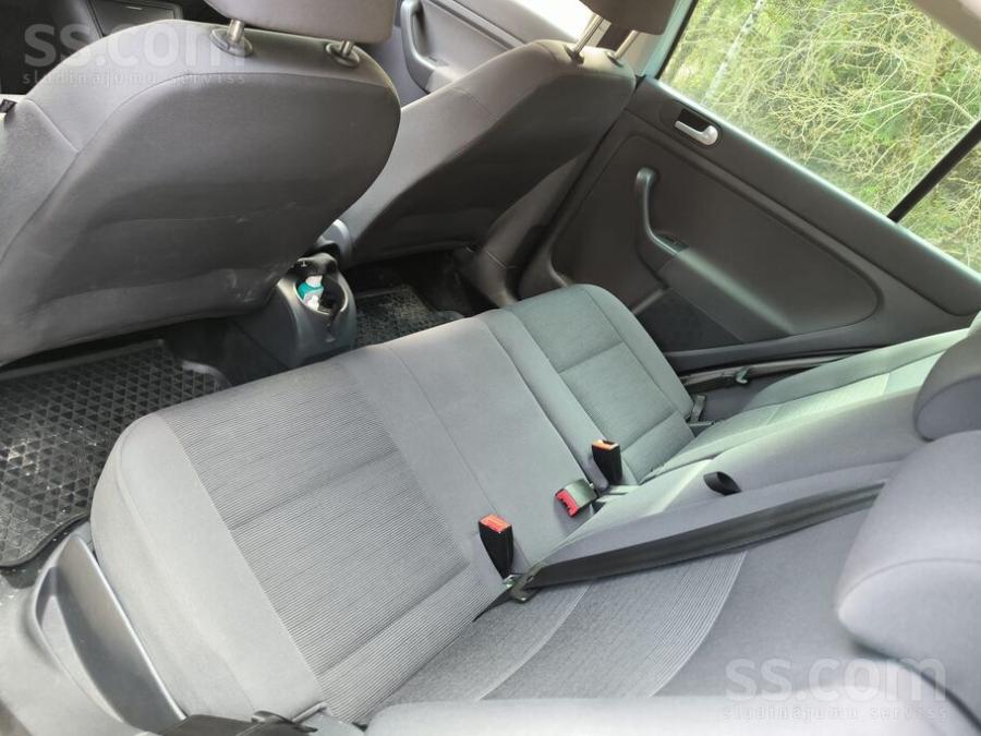 Volkswagen Golf Plus 2008 Rīga, ar dzinēja tilpumu 1.90 L un nobraukumu 101 tūkst. km par 2900 €, foto 7 vietnē AUTOMOTO.COM.LV