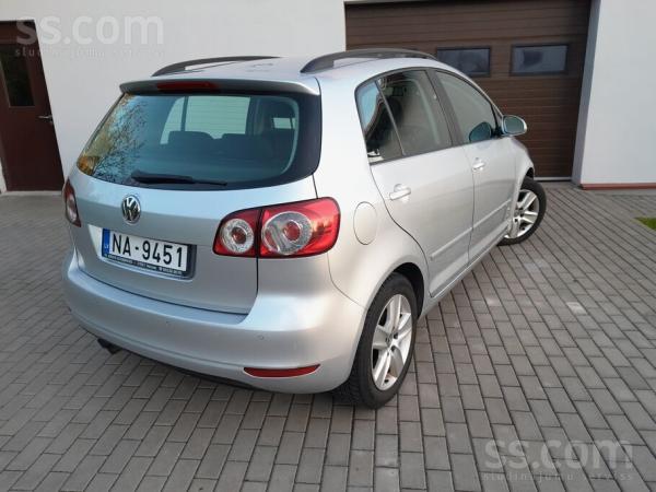 Volkswagen Golf Plus 2009 Liepāja, ar dzinēja tilpumu 2.00 L un nobraukumu 223 tūkst. km par 3290 €, foto 4 vietnē AUTOMOTO.COM.LV