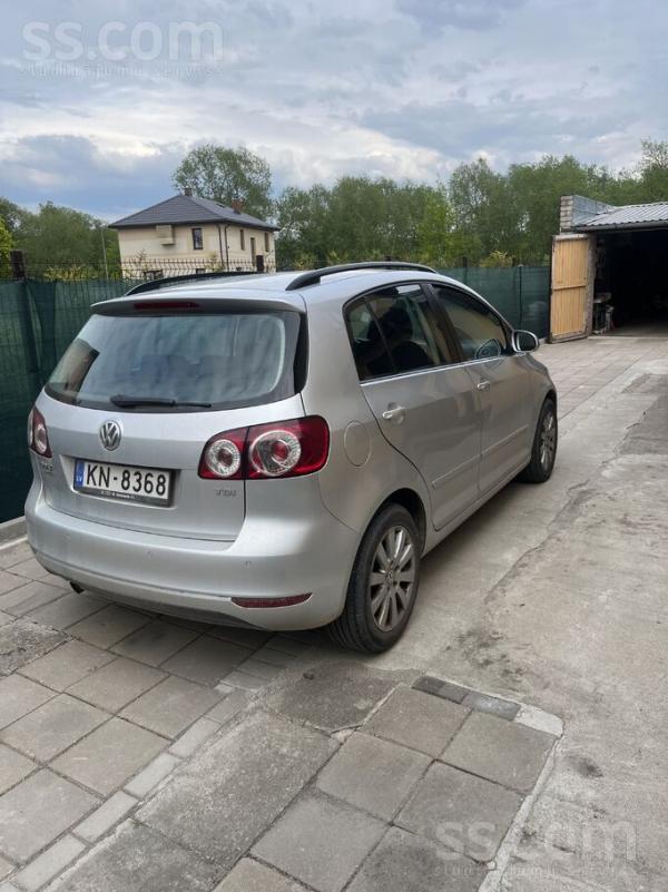 Volkswagen Golf Plus 2009 in Liepaja, with an engine capacity of 1.60 L and mileage of 110 thousand km for 4100 €, photo 2 on AUTOMOTO.COM.LV