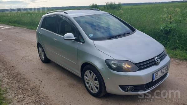 Volkswagen Golf Plus 2009 in Riga, with an engine capacity of 2.00 L and mileage of 328 thousand km for 3750 €, photo 2 on AUTOMOTO.COM.LV