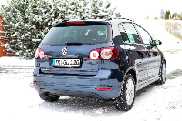 Volkswagen Golf Plus 2009 in Kretinga, with an engine capacity of 1.60 L and mileage of 202 thousand km for 3750 €, photo 6 on AUTOMOTO.COM.LV
