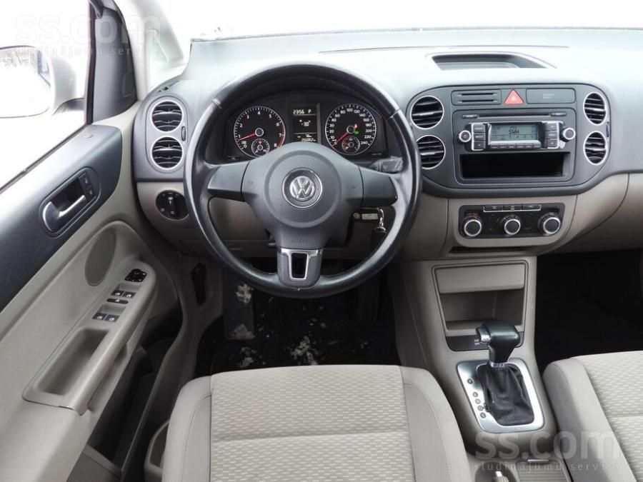 Volkswagen Golf Plus 2009 in Riga, with an engine capacity of 1.40 L and mileage of 267 thousand km for 4490 €, photo 15 on AUTOMOTO.COM.LV